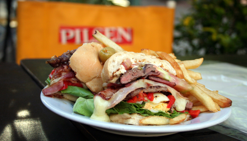 Recetas del mundo: Chivito | Revista Cabal