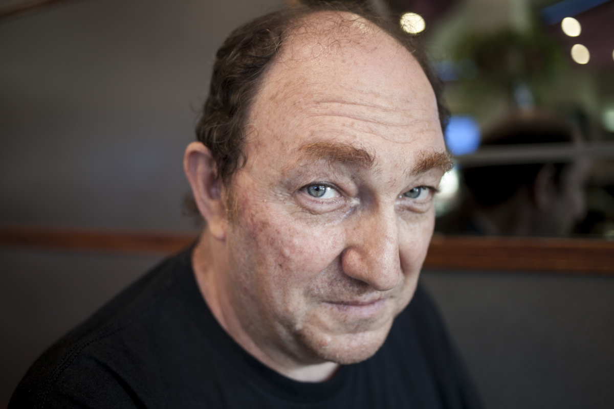 Entrevista al humorista Adrián Stoppelman | Revista Cabal